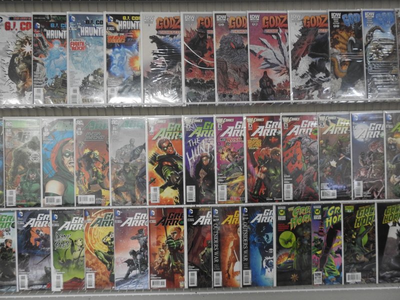 Huge Lot 160+ Comics W/ Ghost Rider, Godzilla, Green Arrow, + ! Avg VF ...