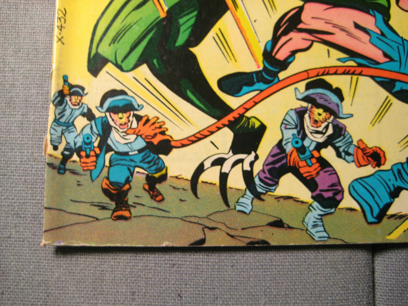 KAMANDI #12 (1973, DC Comics) | International - Comic Books / HipComic