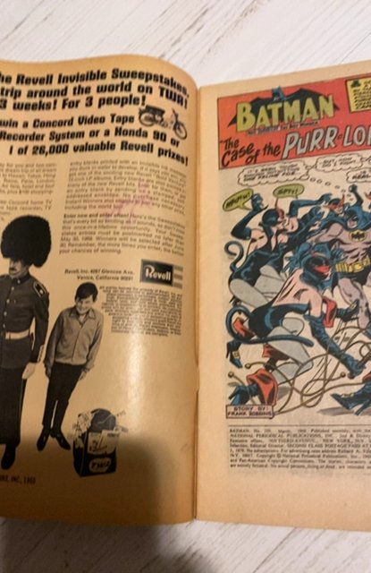 Batman #210 (1969)Legion of feline furies/ see description | Comic ...