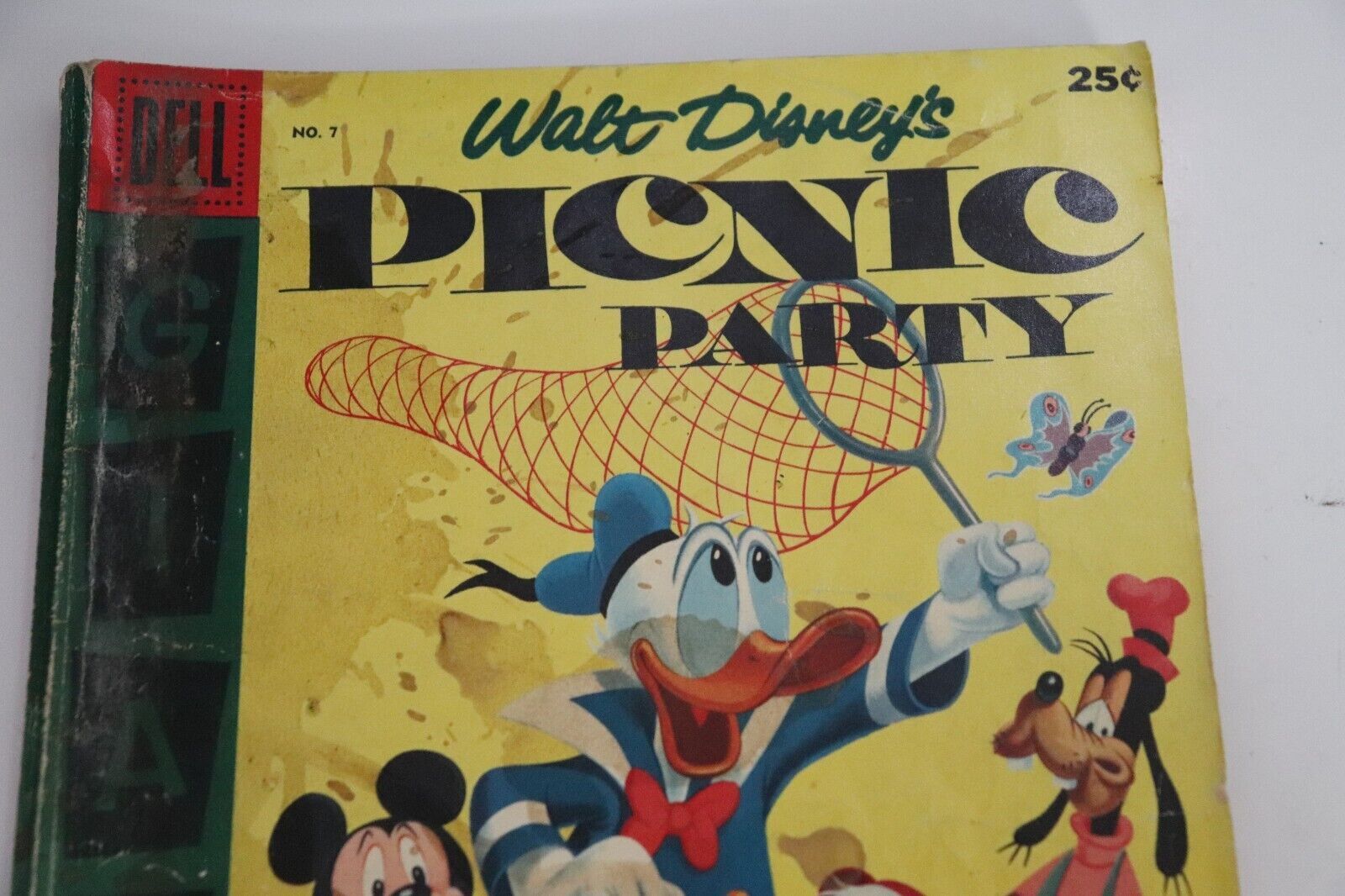 Walt Disneys Picnic Party #7 Dell Giant 1956 Butterfly Net Donald Duck ...
