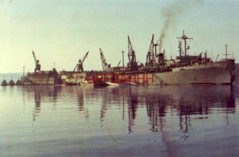 USS HUNLEY (AS-31) Submarine Tender COMMISSIONED JUNE 16 1962 | Europe ...