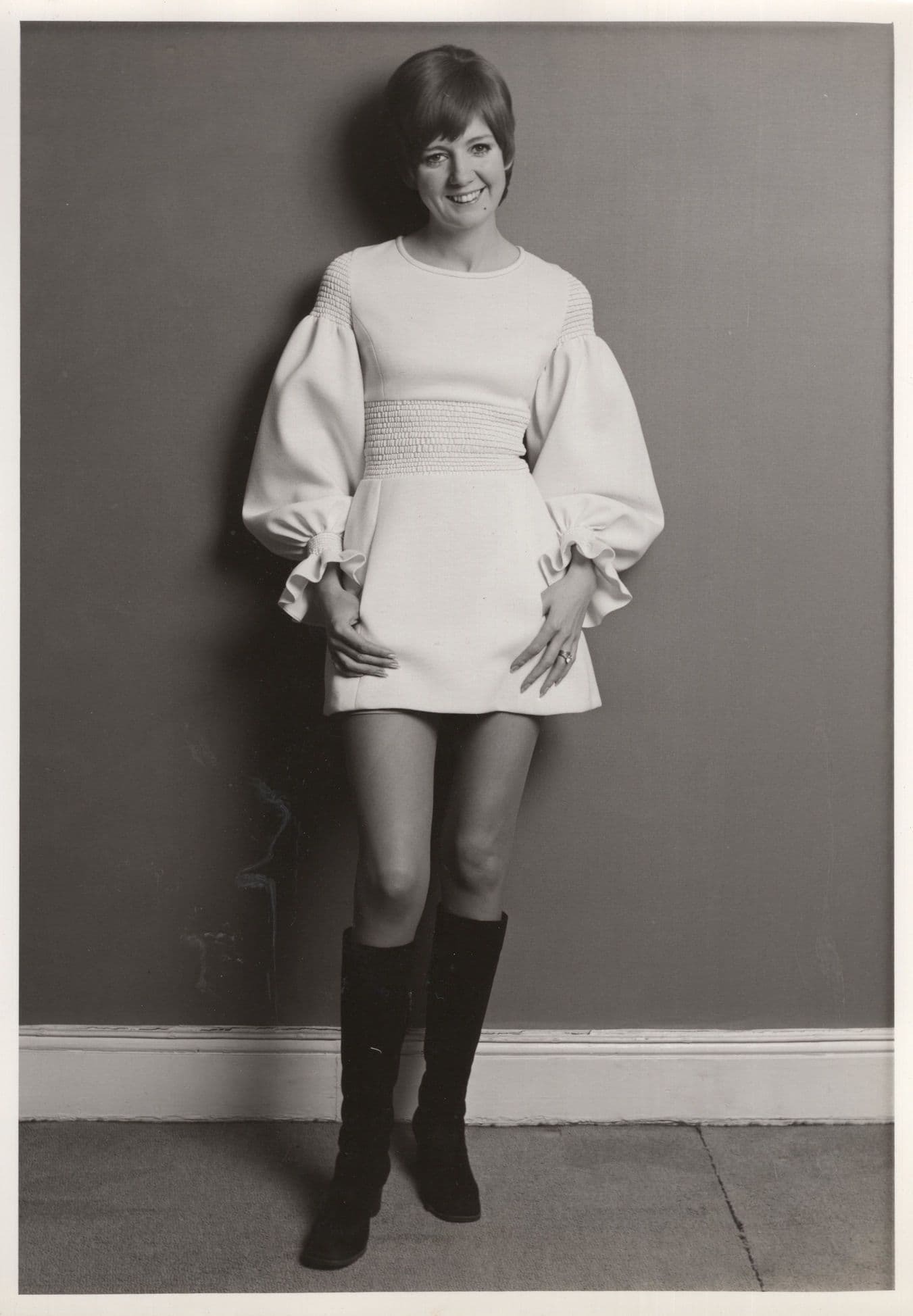 Cilla Black Models in 1970s White Mini Dress 9x7 Press Photo | Topics ...