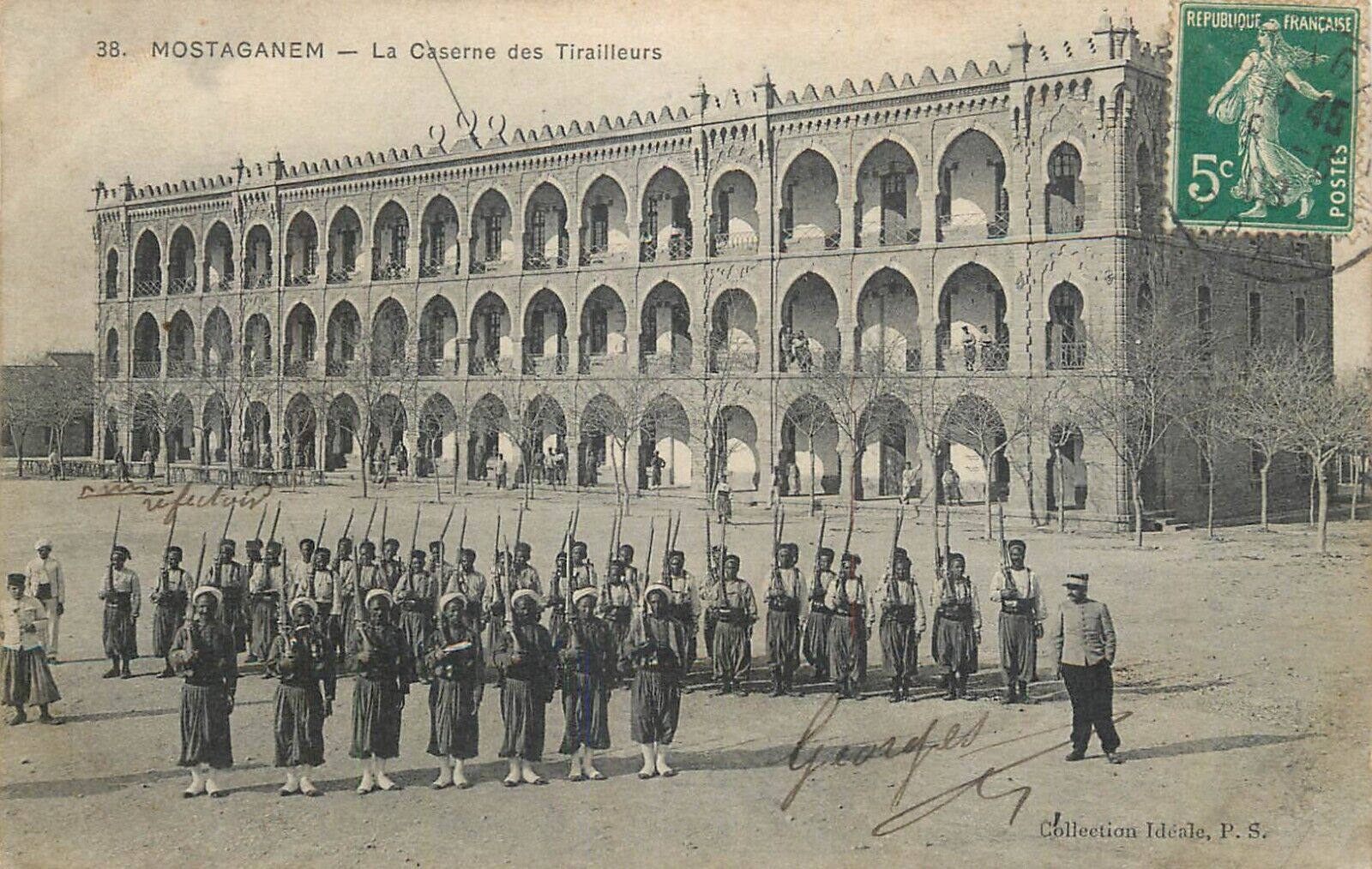 Berber military volunteers Zouaves Mostaganem la caserne des ...