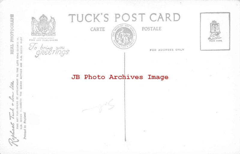 English Royalty, Queen Elizabeth with Prince Charles & Princess Anne ...