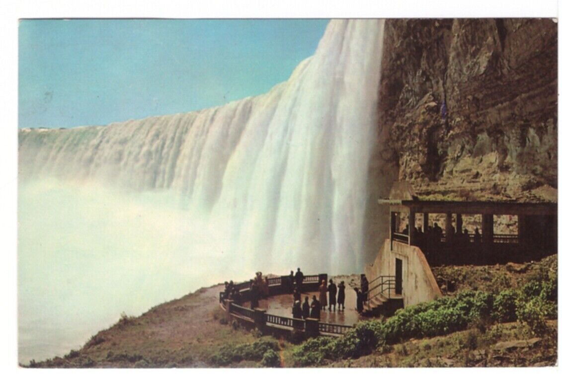 Table Rock, Observation Plaza, Niagara Horseshoe Falls, Ontario, 1966 ...