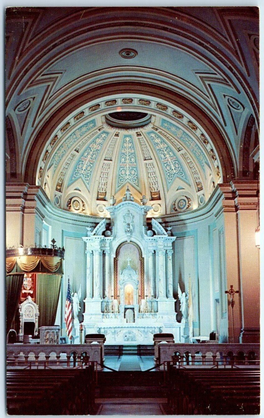 The beautiful Main Altar and Sanctuary of St. Mary's Cathedral ...