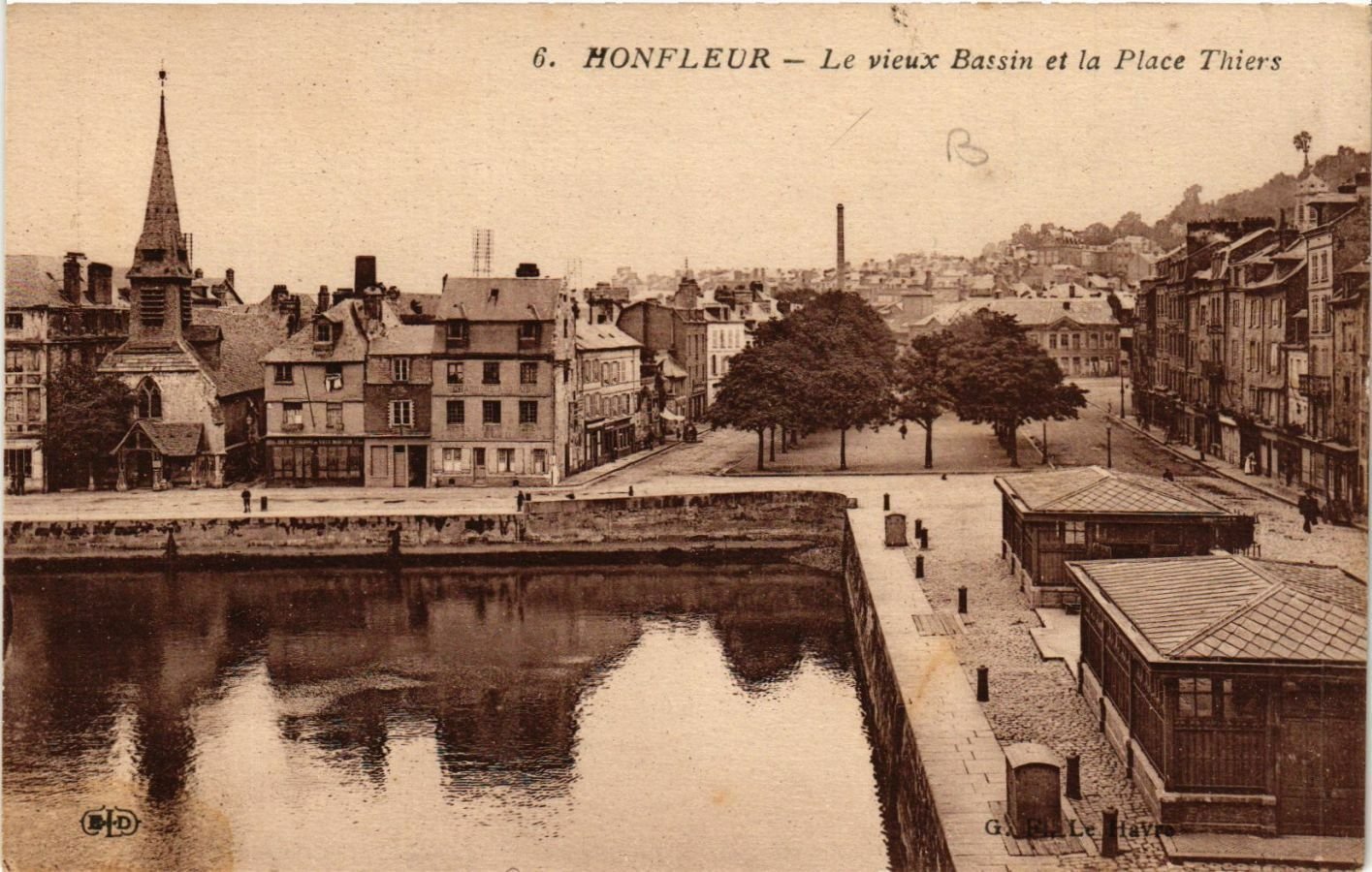 CPA Monfleur-Le vieux Bassin et la Place Thiers (348543) | Europe ...