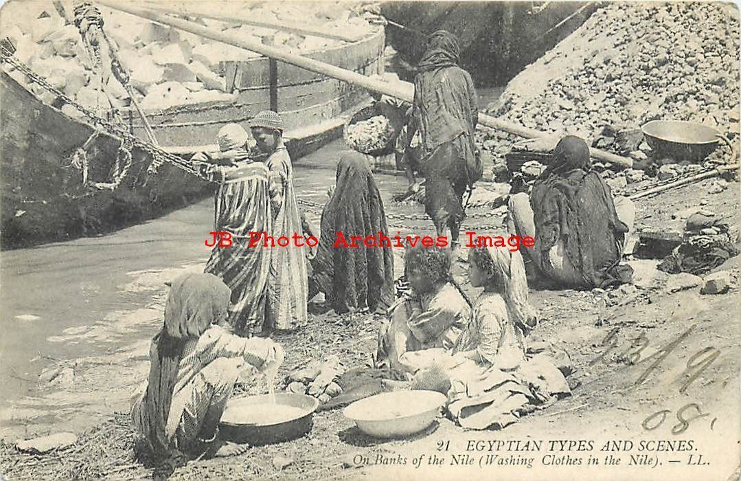 Egypt Ethnic Culture, Folklore Costume, Washing Clothes in the Nile, LL ...
