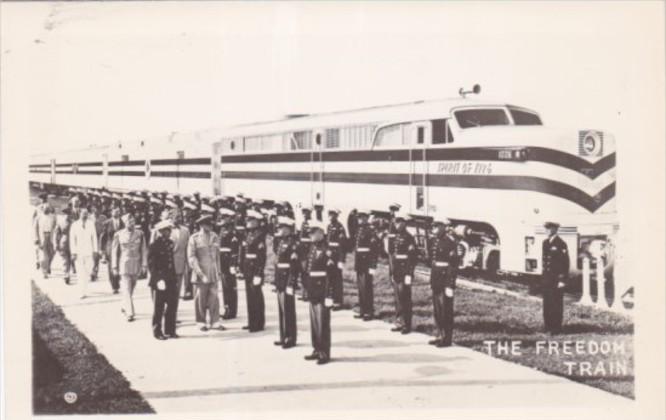 The Freedom Train Spirit Of 1776 With Marines In Dress Uniform Real ...