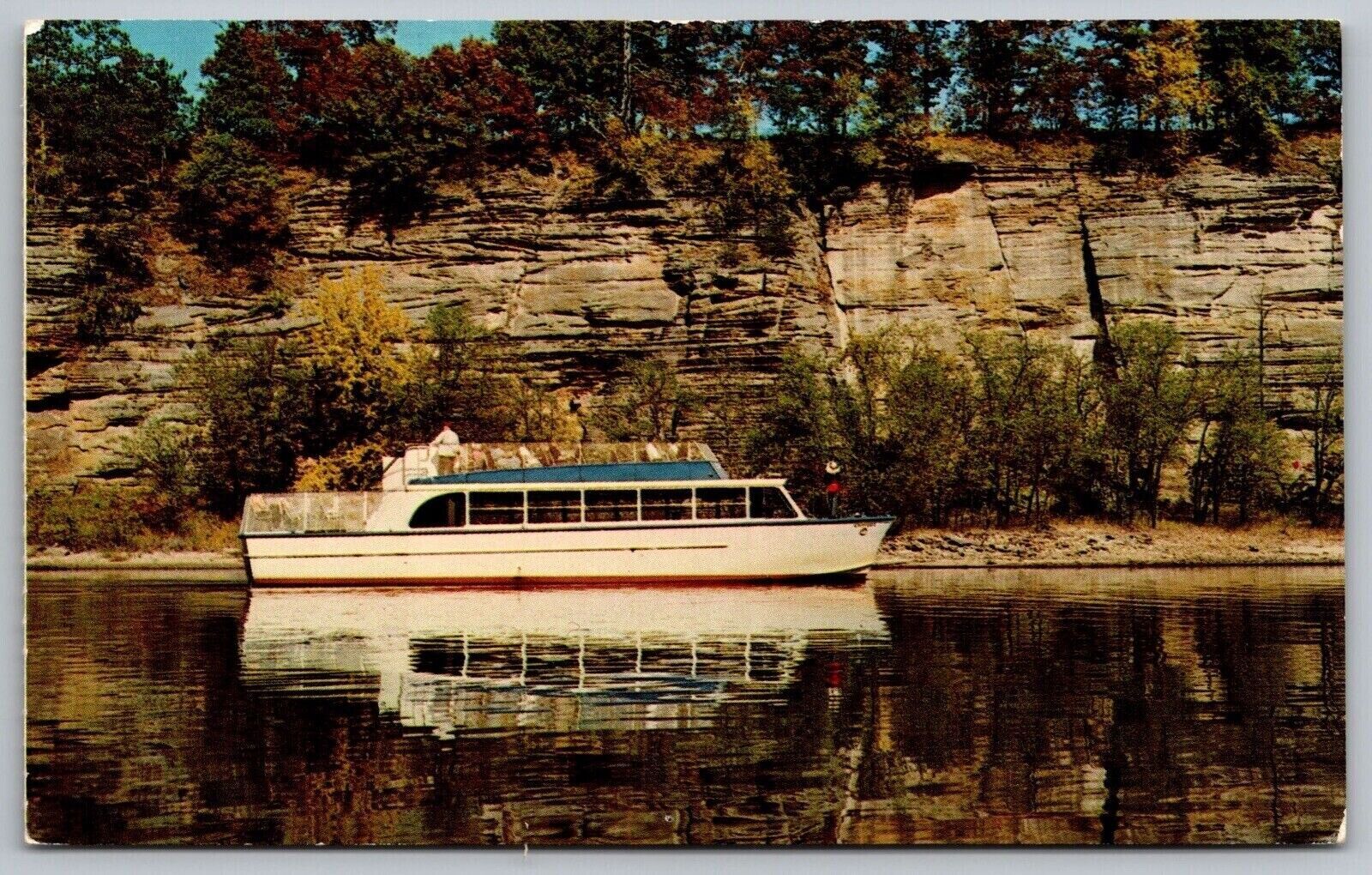 Cow Milk Bottle America Dairyland Lower Dells Wisconsin River Boat UNP ...