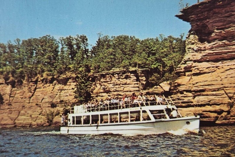 Signal Point Upper Dells Boat Wisconsin Dells State Park Postcard ...
