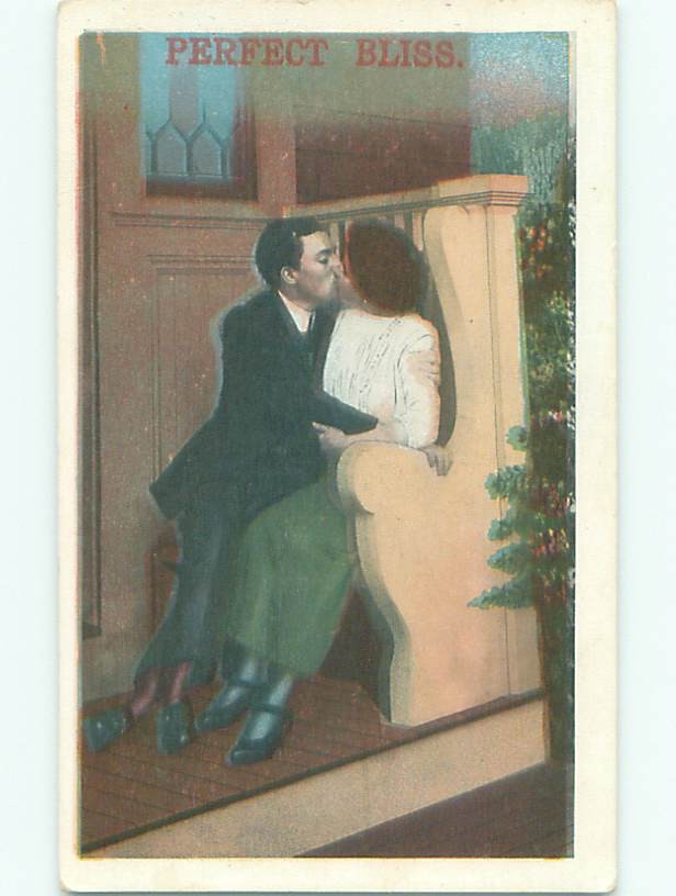 Pre-Linen Romantic Couple Kissing in a Booth Ab7697 | Topics - Holidays ...