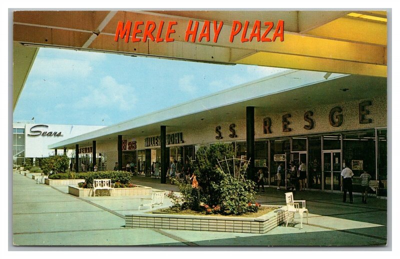 Postcard IA Des Moines Iowa Merle Hay Plaza Shopping Center Mall SS ...