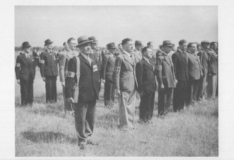 Home Guard Army Soldiers Military WW2 War Inspection Postcard | Topics ...