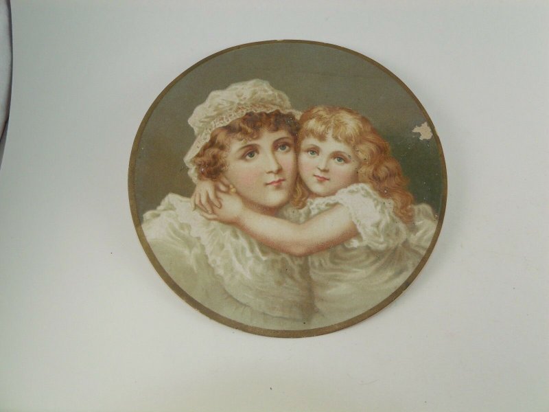 Round Victorian Card of Beautiful Mother & Child Stunning Image Love ...