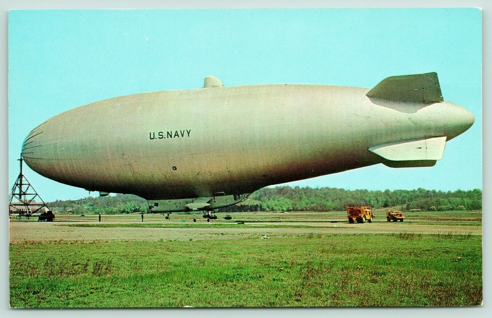 Akron Ohio~US Navy Blimp Close Up~Tethered @ Goodyear Air-Dock ...