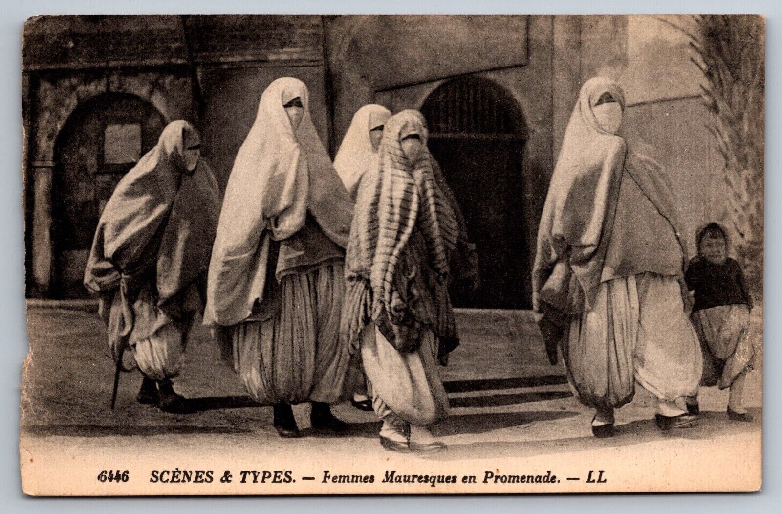 Postcard Promenade Algeria Moorish Women's Scenes and Types Femmes ...