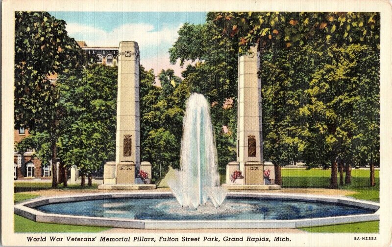 World War Veterans’ Memorial Pillars Fulton St Park Grand Rapids ...