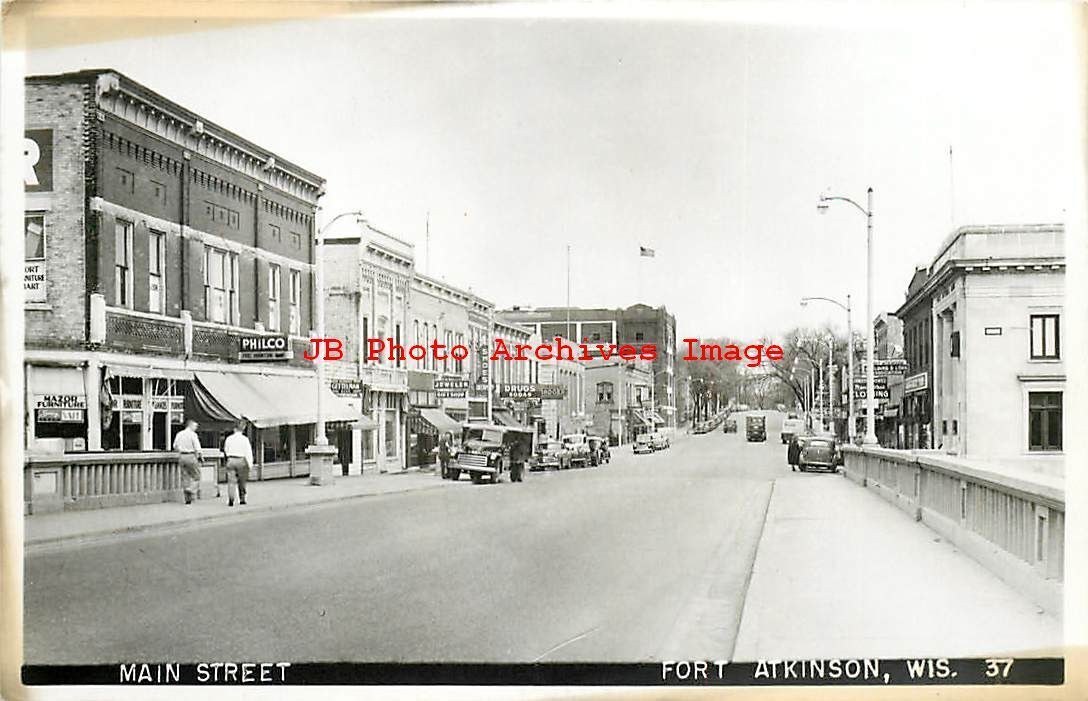 WI, Fort Atkinson, Wisconsin, RPPC, Main Street, Business Area, Photo ...