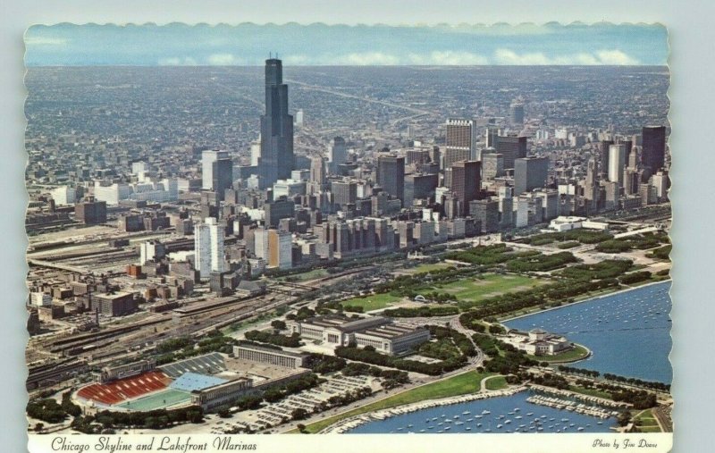 Chicago Skyline & Lakefront Marinas 1960s or 1970s? old football field ...