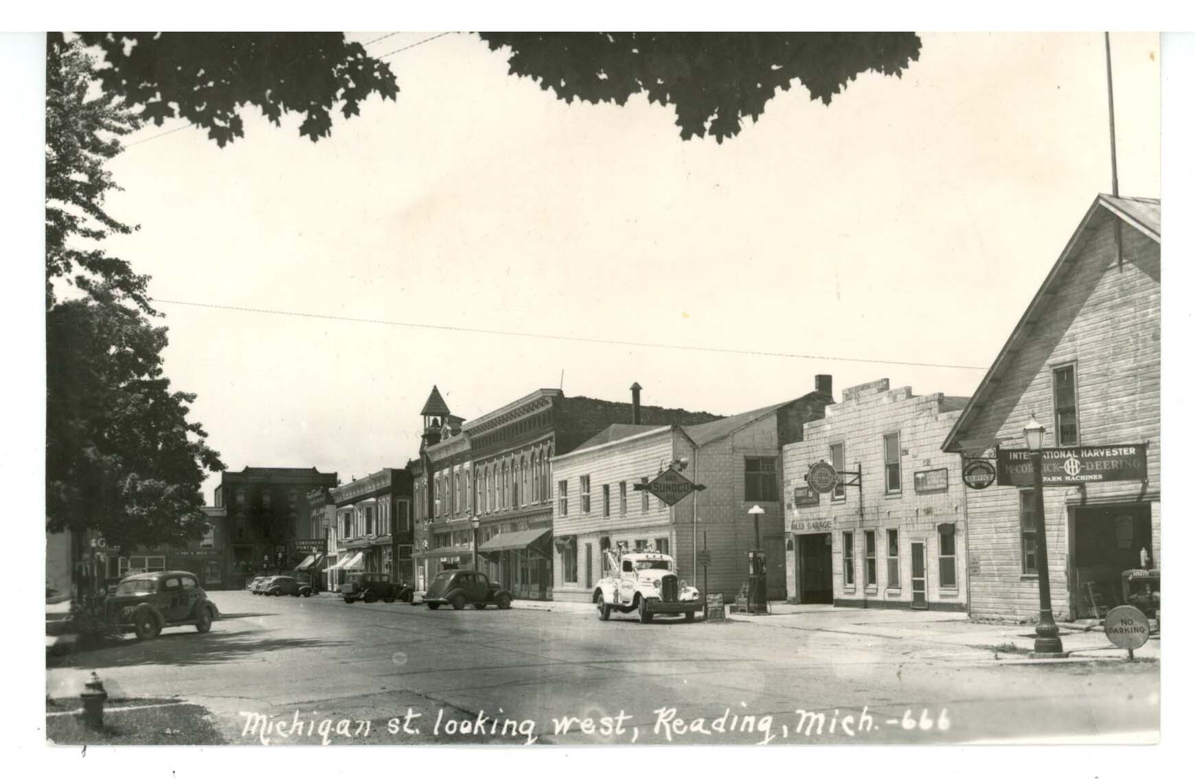 MI - Reading. Michigan Street West & Sunoco Gas Station ca 1940's RPPC ...