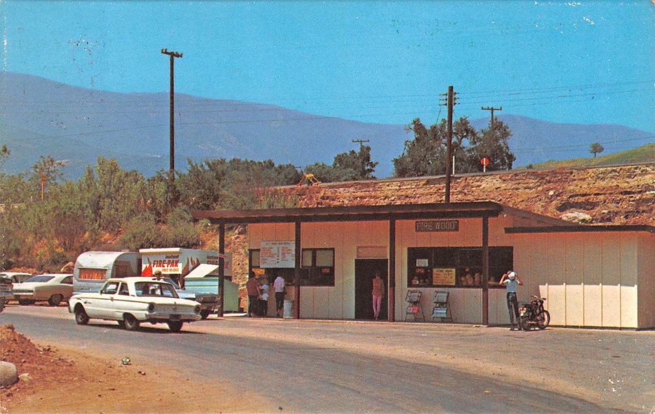LAKE CASITAS STORE Roadside VENTURA, CA Cars Trailer ca 1960s Vintage ...