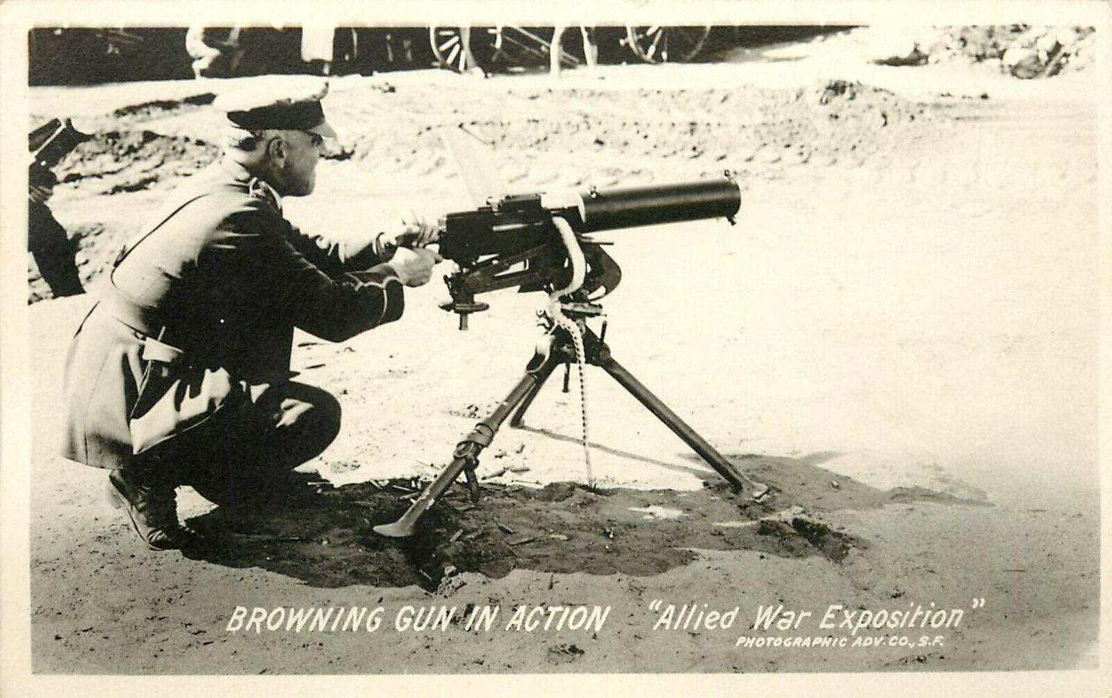 RPPC 1918 Allied War Exposition Officer & Browning Machine Gun in ...
