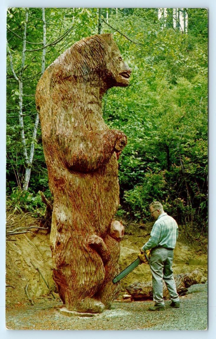 KLAMATH, CA California ~ Roadside Carved REDWOOD GRIZZLY BEAR c1950s ...
