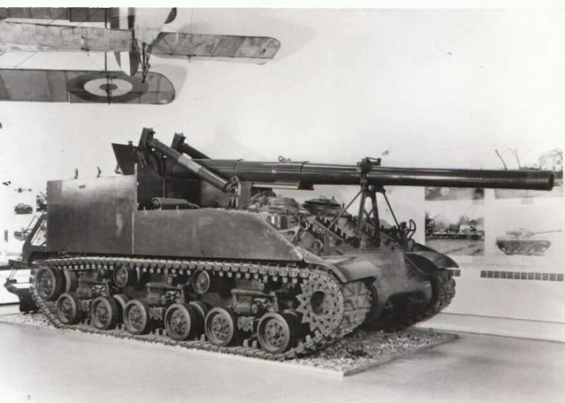 Military Postcard - Imperial War Museum - M40 155-mm Self Propelled Gun ...