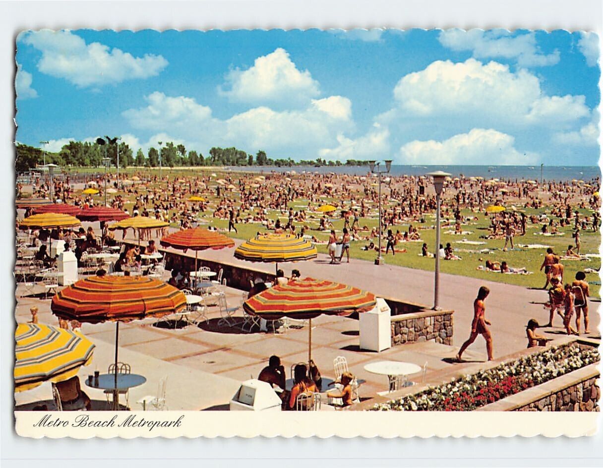 Postcard Beach Scene, Metro Beach Metropark - Michigan | United States ...