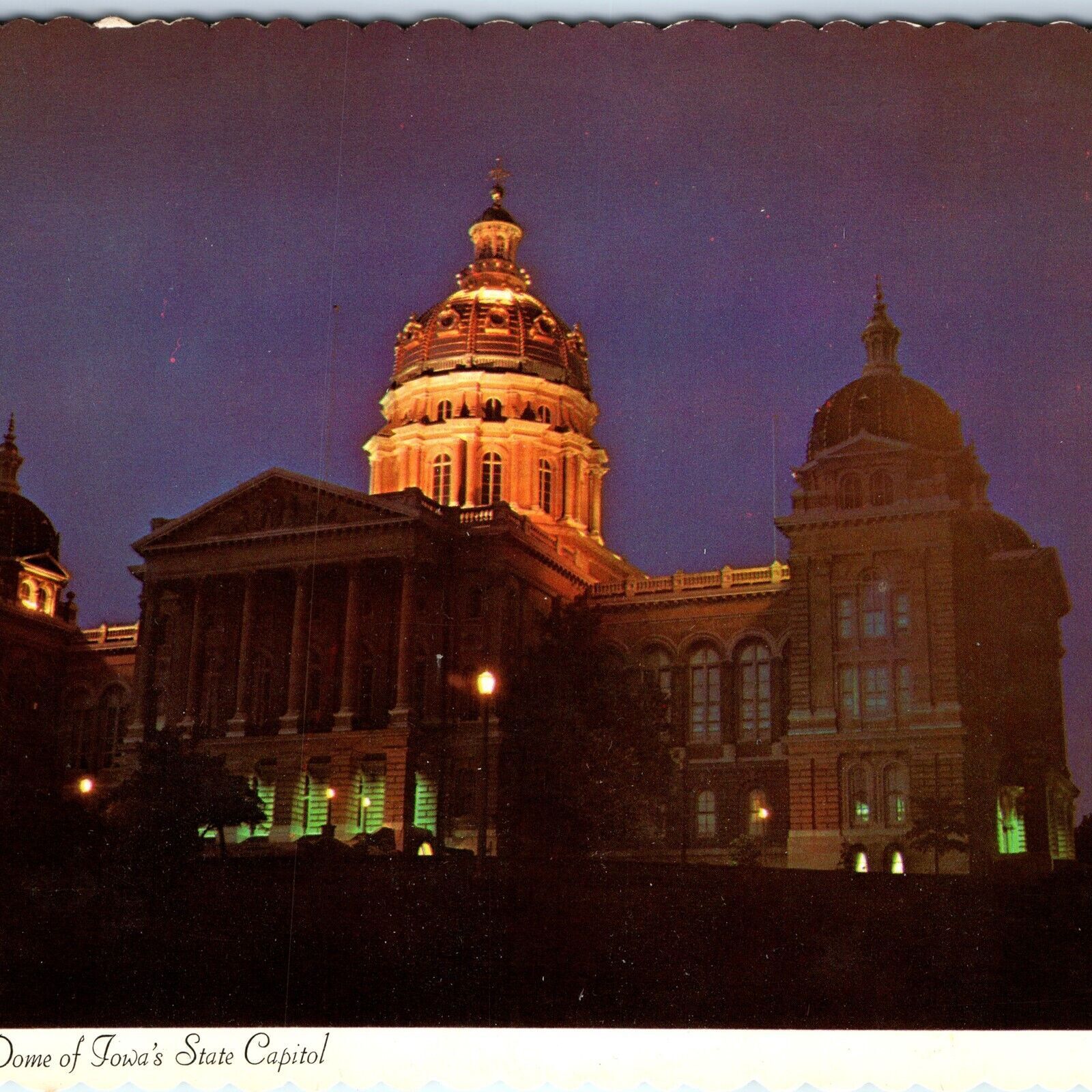 c1970s Des Moines, IA Night Scene State Capitol Lighted Dome Chrome 4x6 ...