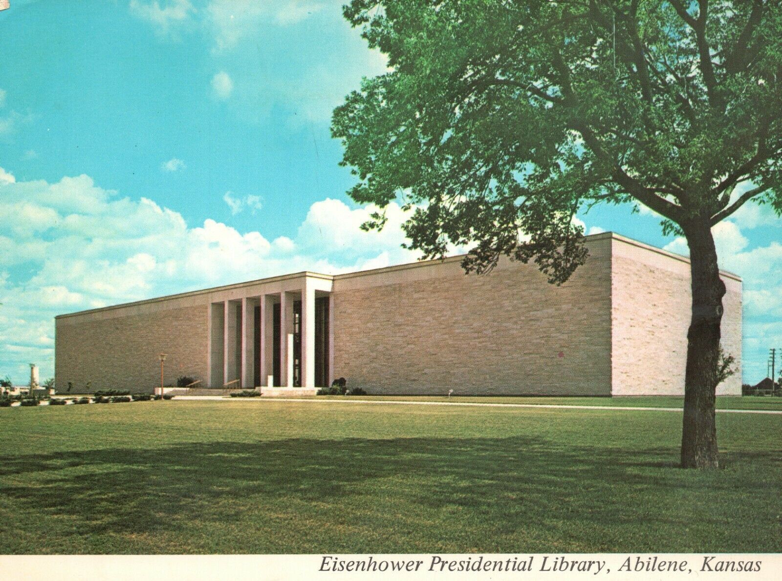 Vintage Postcard Eisenhower Presidential Library Abilene Kansas ...