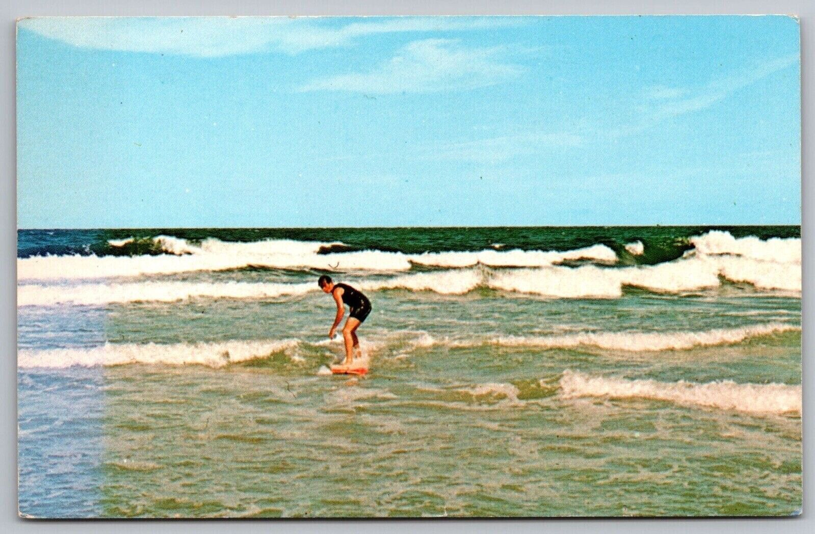 Cape Cod Massachusetts Surfing Ocean Waves Shoreline Oceanfront VNG UNP ...