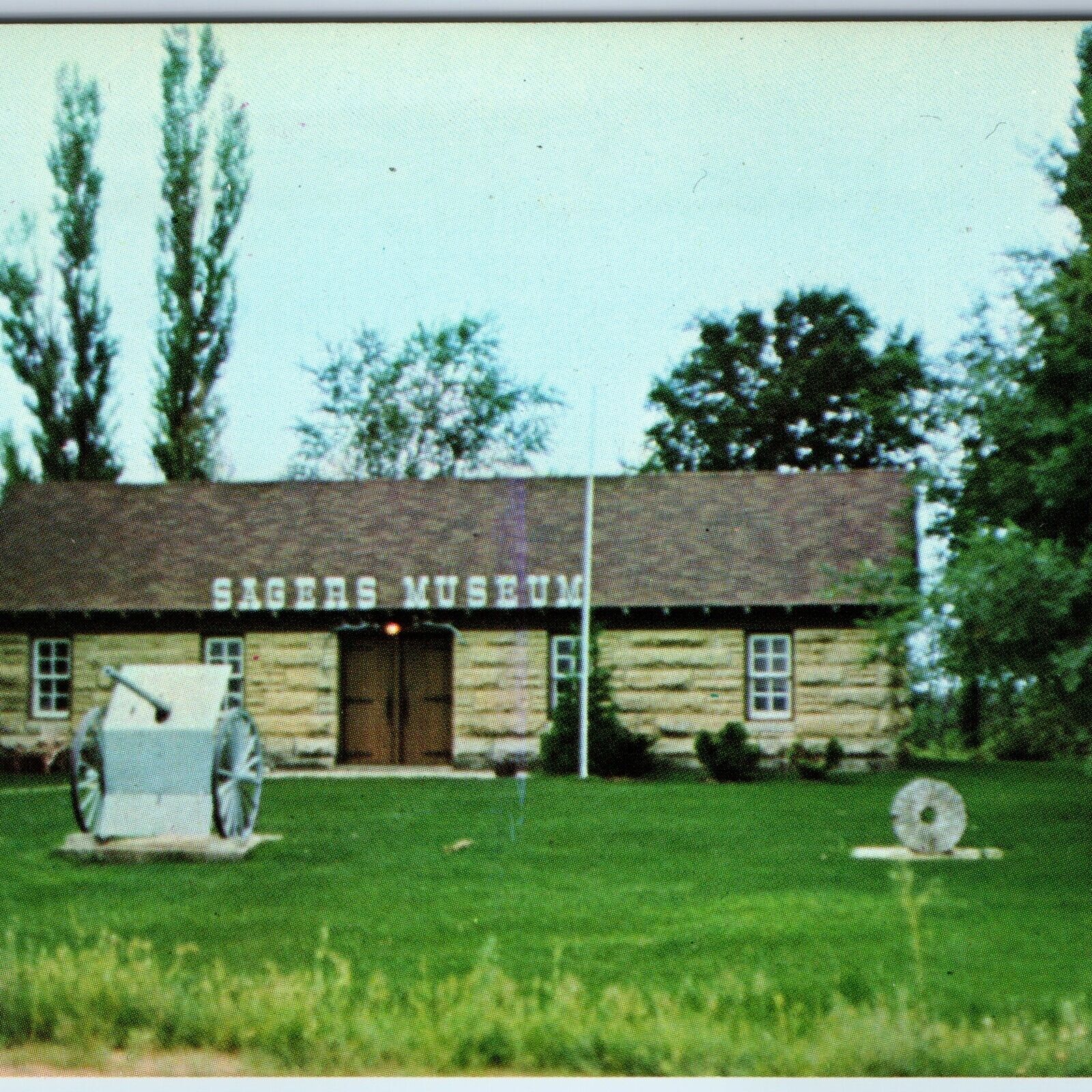c1960s Maquoketa, IA Sagers Museum Caves State Park Artillery Cannon PC ...