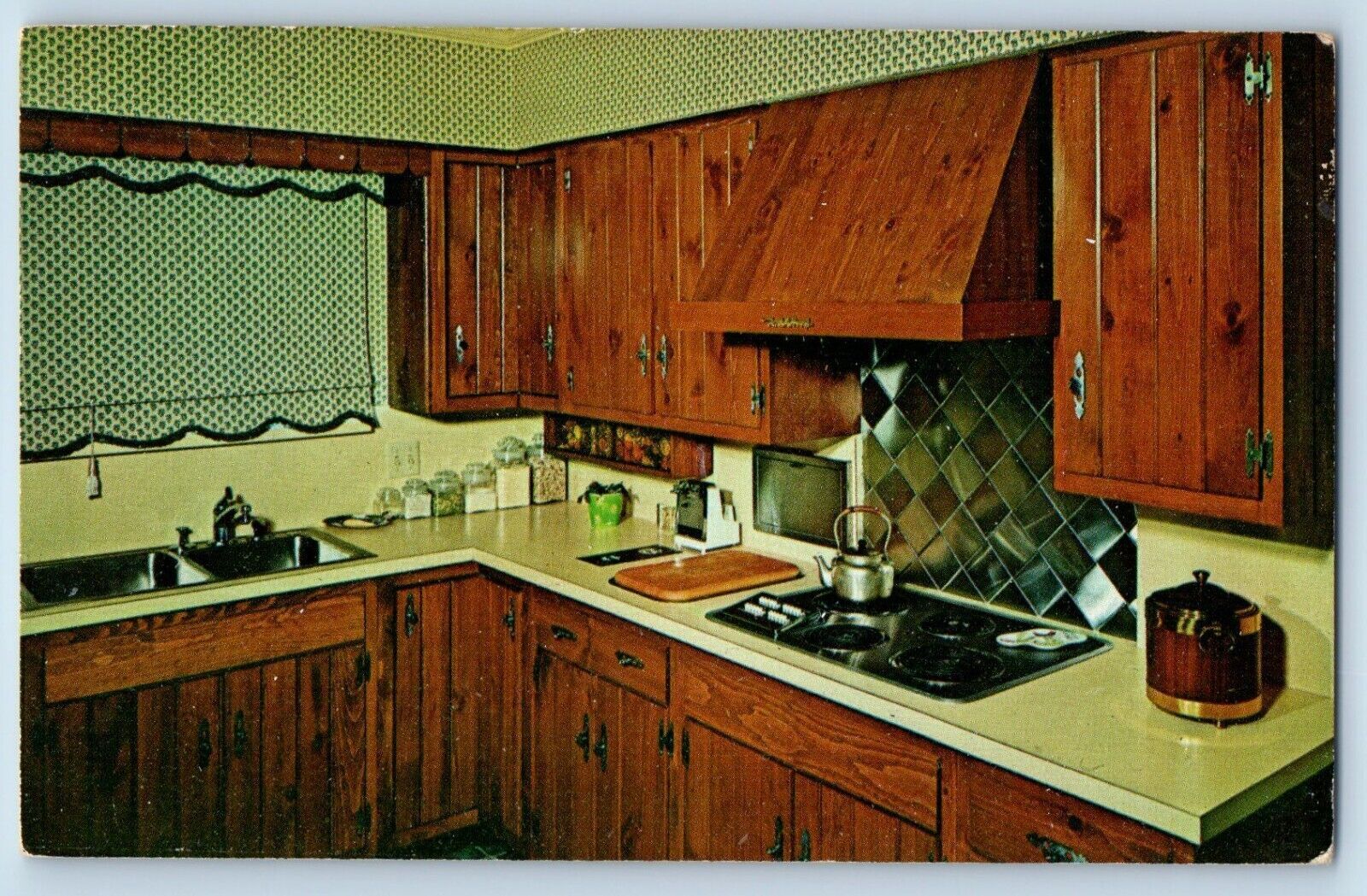 Postcard Pyramid Model Vent A Hood Magic Lung Interior View 1960 ...