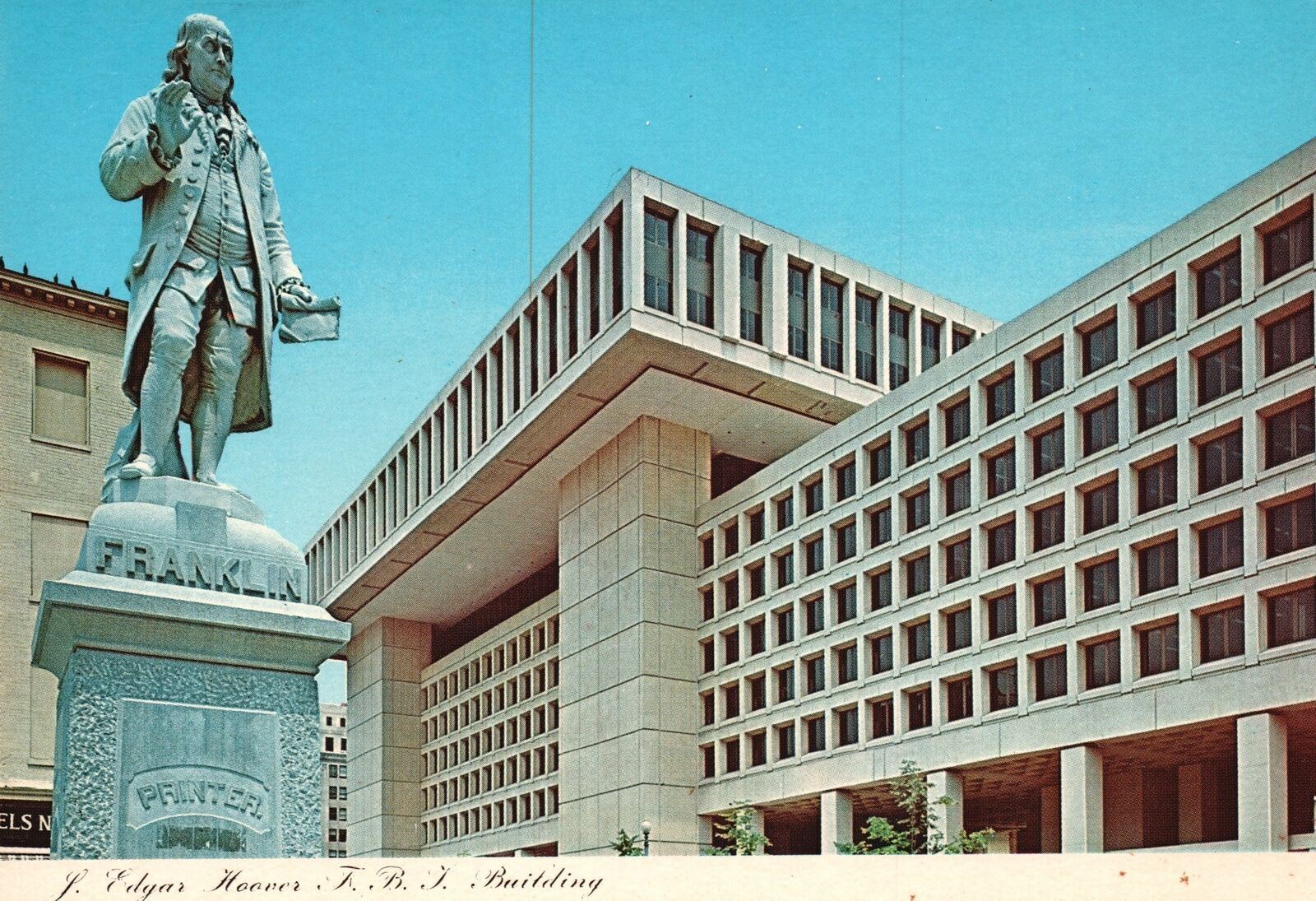 Vintage Postcard The J. Edgar Hoover FBI Building New Home Washington D ...