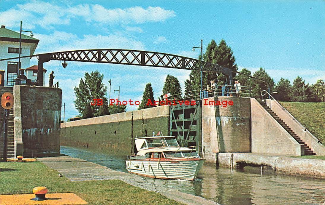 NY, Marcy, New York, Barge Canal Lock 20, Pleasure Cruiser Boat ...