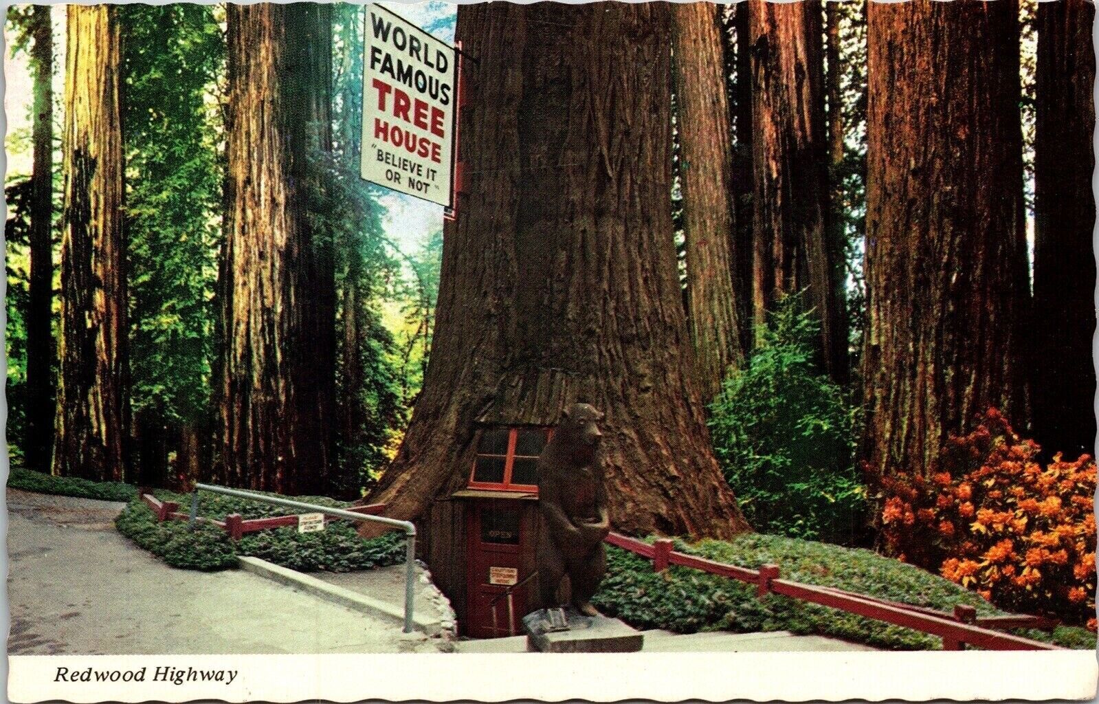 Redwood Highway Tree House Park Piercy California Monument Chrome ...