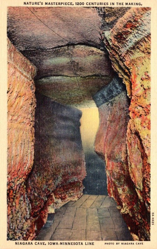 Minnesota Iowa Line Niagara Cave Nature's Masterpiece Curteich | United ...