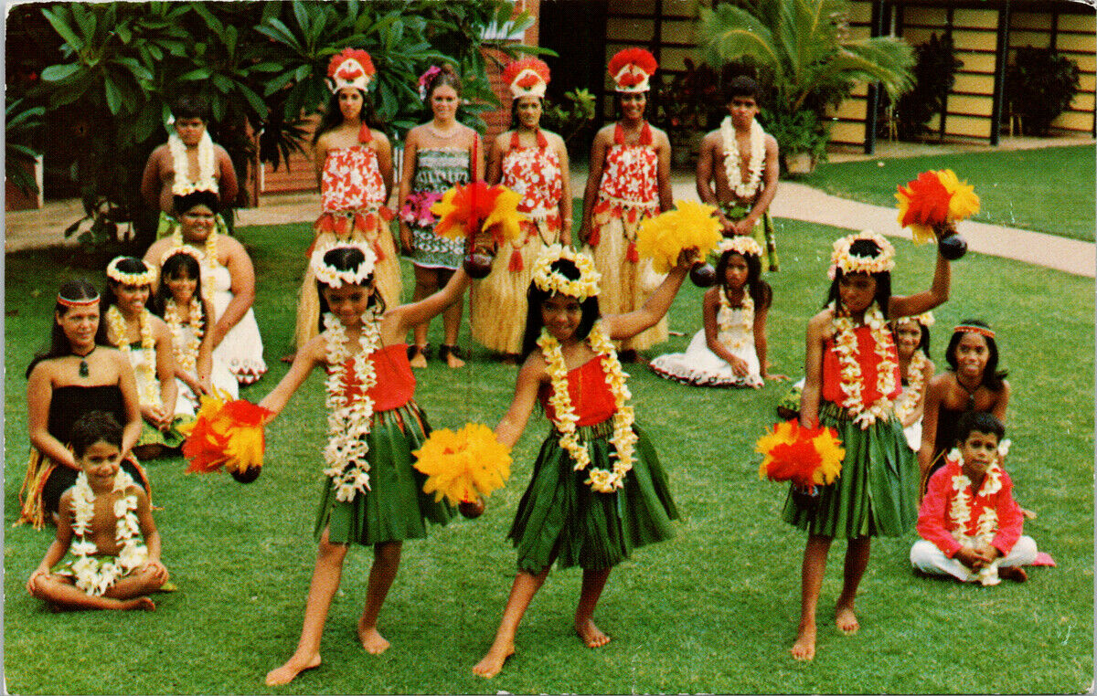 Hula Show Cast Napili Kai Beach Club Hotel Maui HI Girls Vintage ...