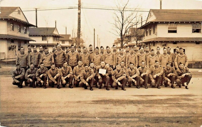 Large Group of WW2 United States Soldiers Pose at Barracks-Real Photo ...