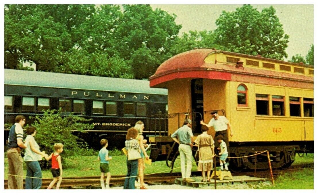 Visitors at the Kentucky Railway Museum Board the General Locomotive ...