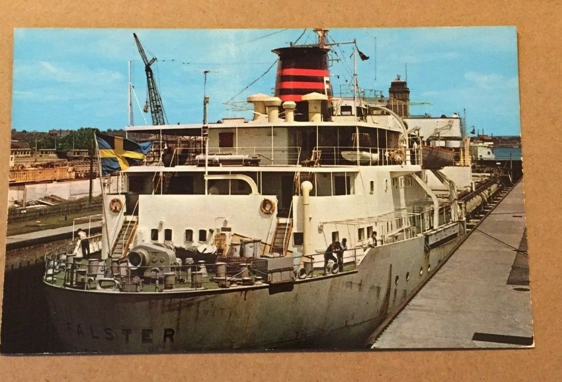 Unused Postcard Freighter Through MAC Arthur Lock, Sault STE. Marie ...