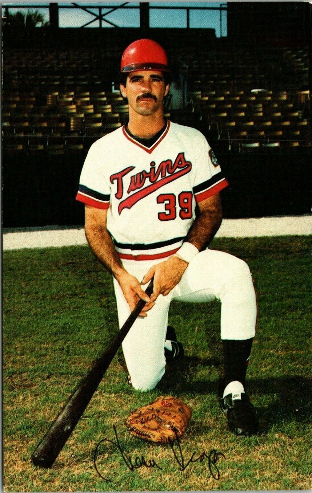 Jesus Vega Infielder Signature Minnesota Twins Baseball 1982 Postcard ...