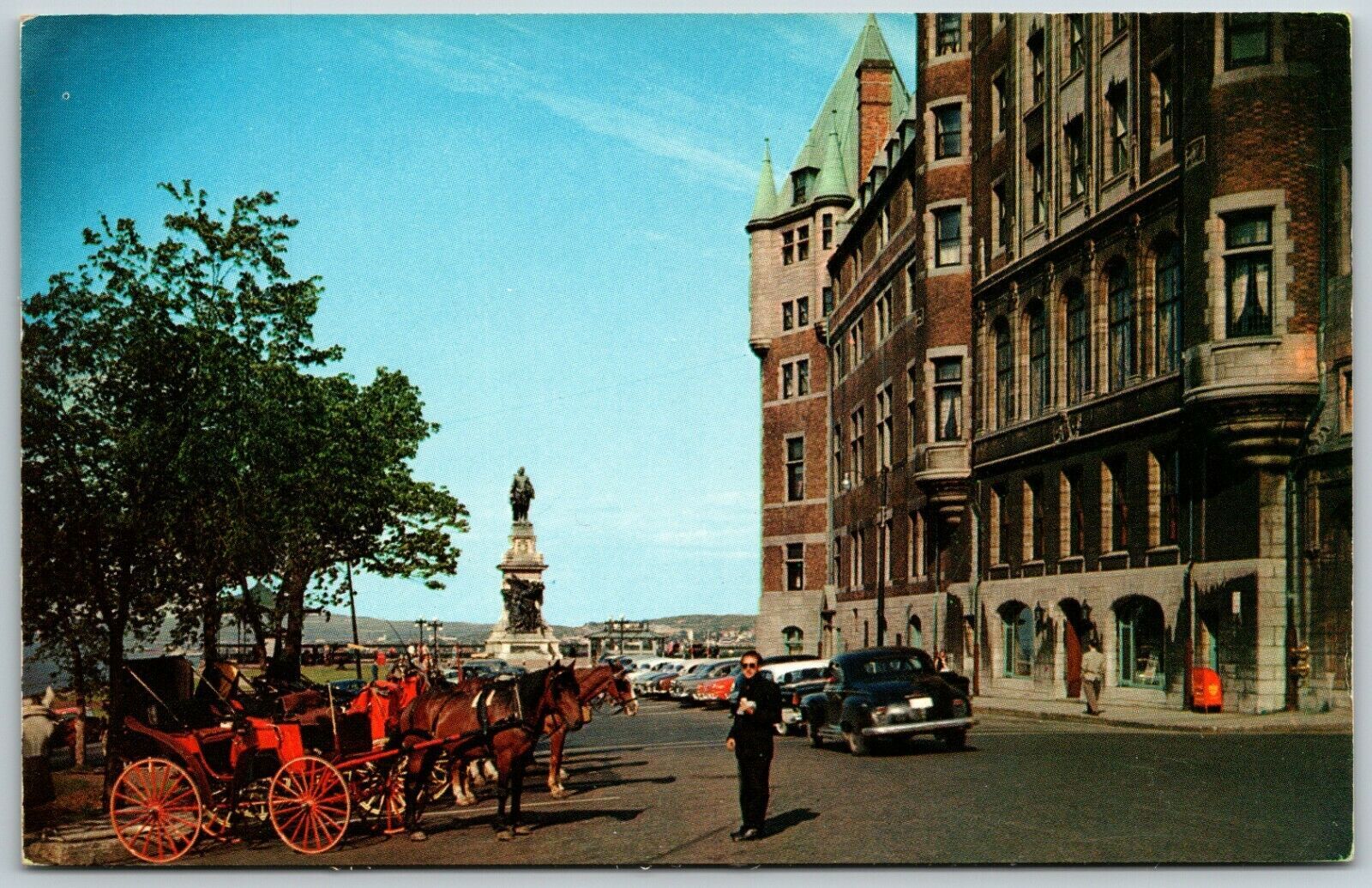 Horsedrawn Carriages Vintage Cars Chateau Frontenac Quebec Canada