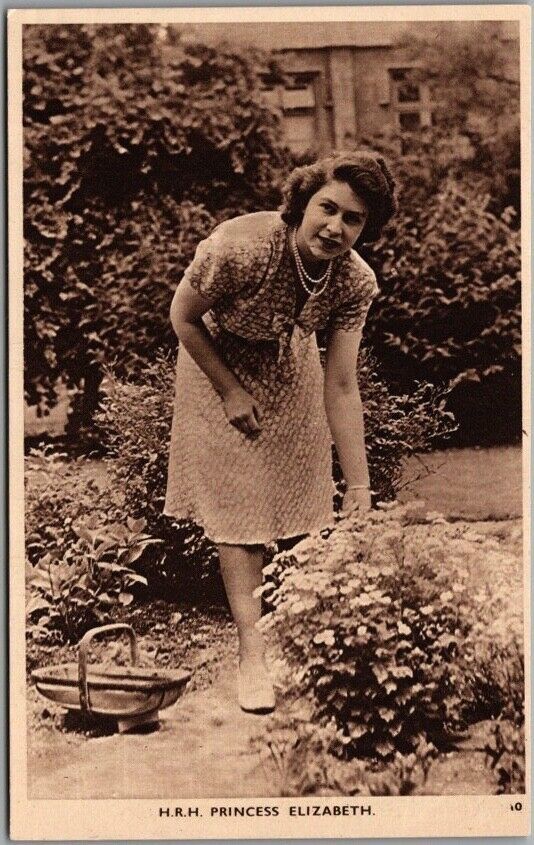 Vintage 1940s QUEEN ELIZABET RPPC Postcard "H.R.H. Princess Elizabeth ...