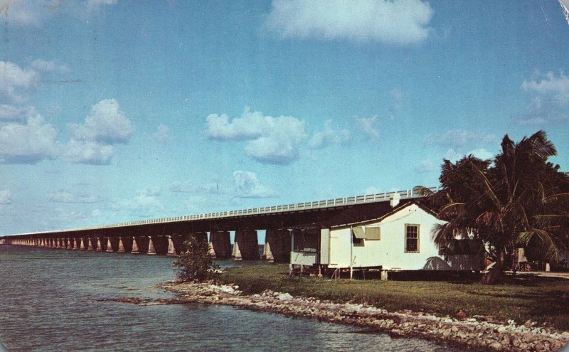 Vintage Postcard 1950's Pigeon Key With Seven Mile Bridge Mainland ...