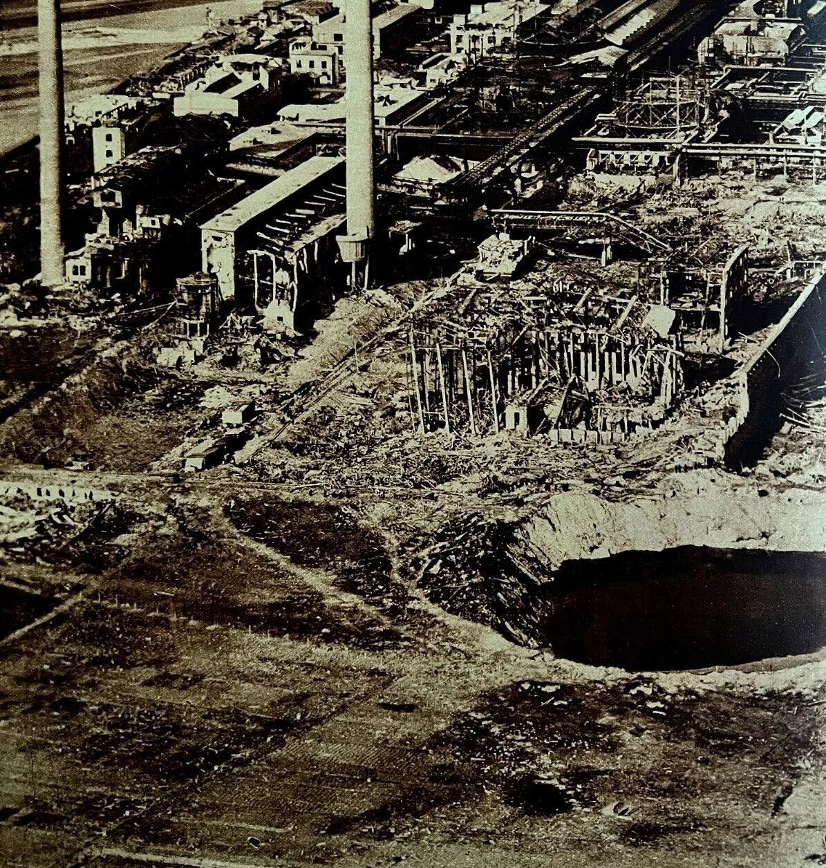 Oppau Explosion Crater Nitrate Plant Disaster 1920s Germany Centerfold ...