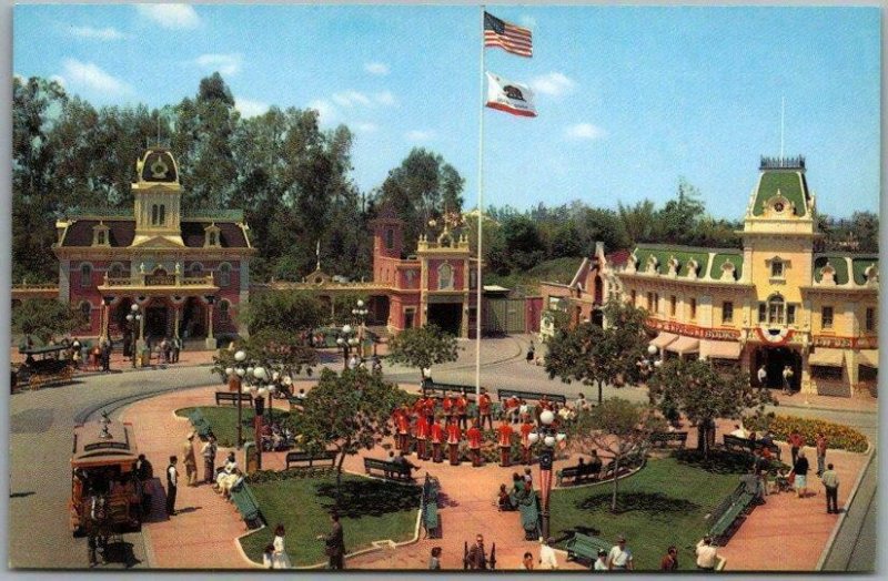 1950s DISNEYLAND / UNION PACIFIC RAILROAD Advertising Postcard Town ...