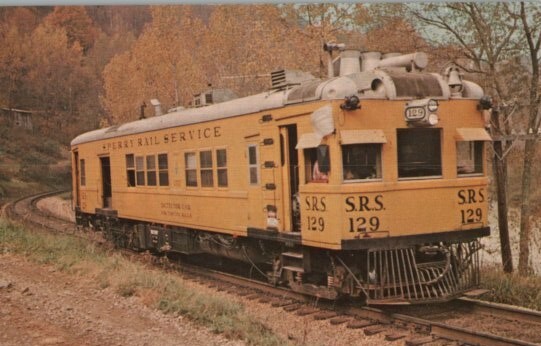 Sperry Rail Service Car 129 Operates On The Clinchfield Railroad Toecan ...